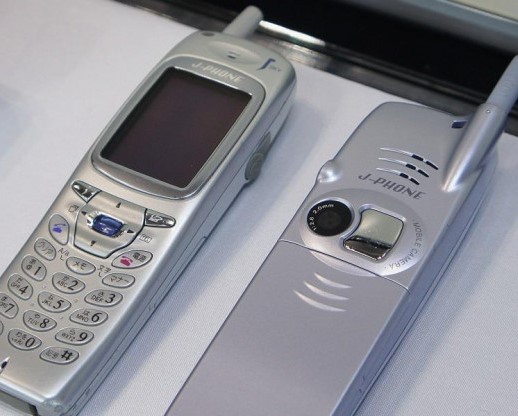 Istoria telefonului mobil: de la primul apel pana la era smartphone