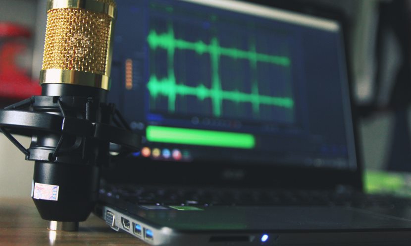 Cel mai bun microfon PC: top microfoane pentru streaming si podcast